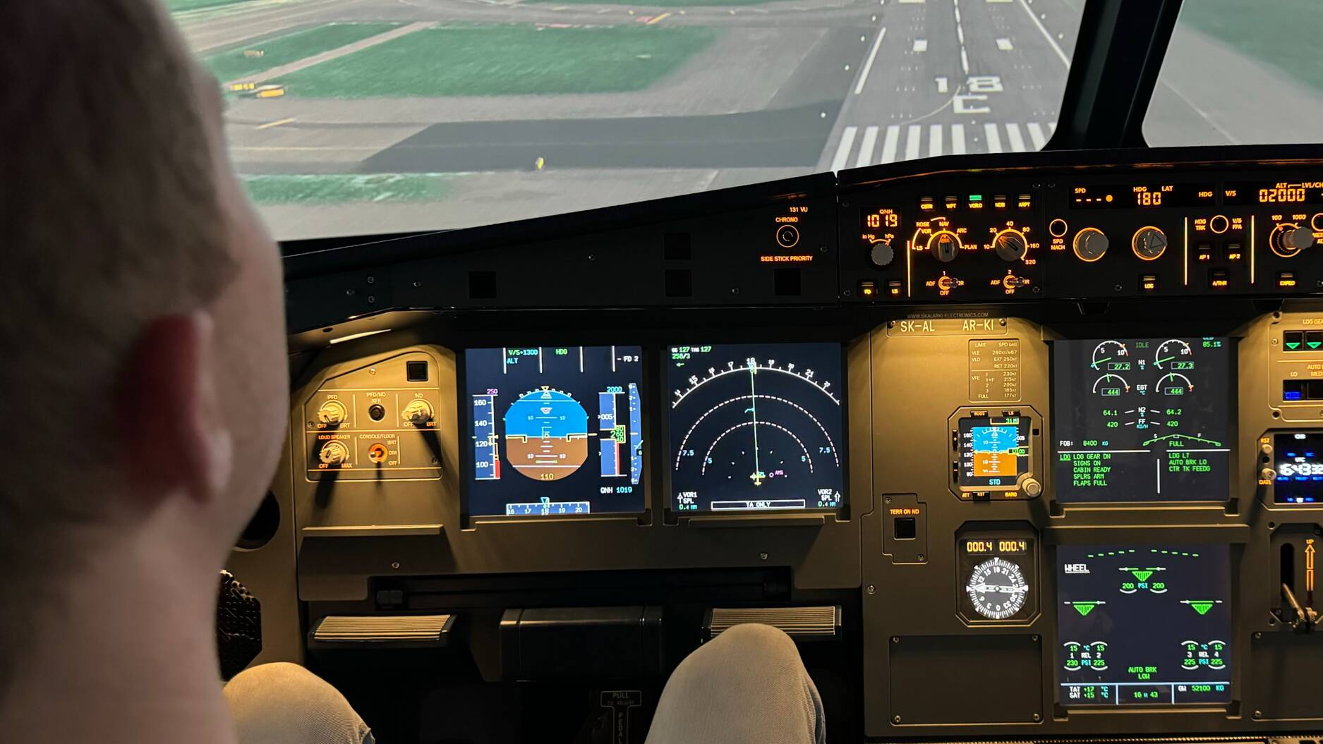 Airbus A320 simulator Schiphol | Flyouts.com